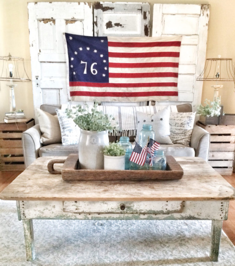 Vintage Inspired Patriotic Decor - Midwest Life and Style Blog