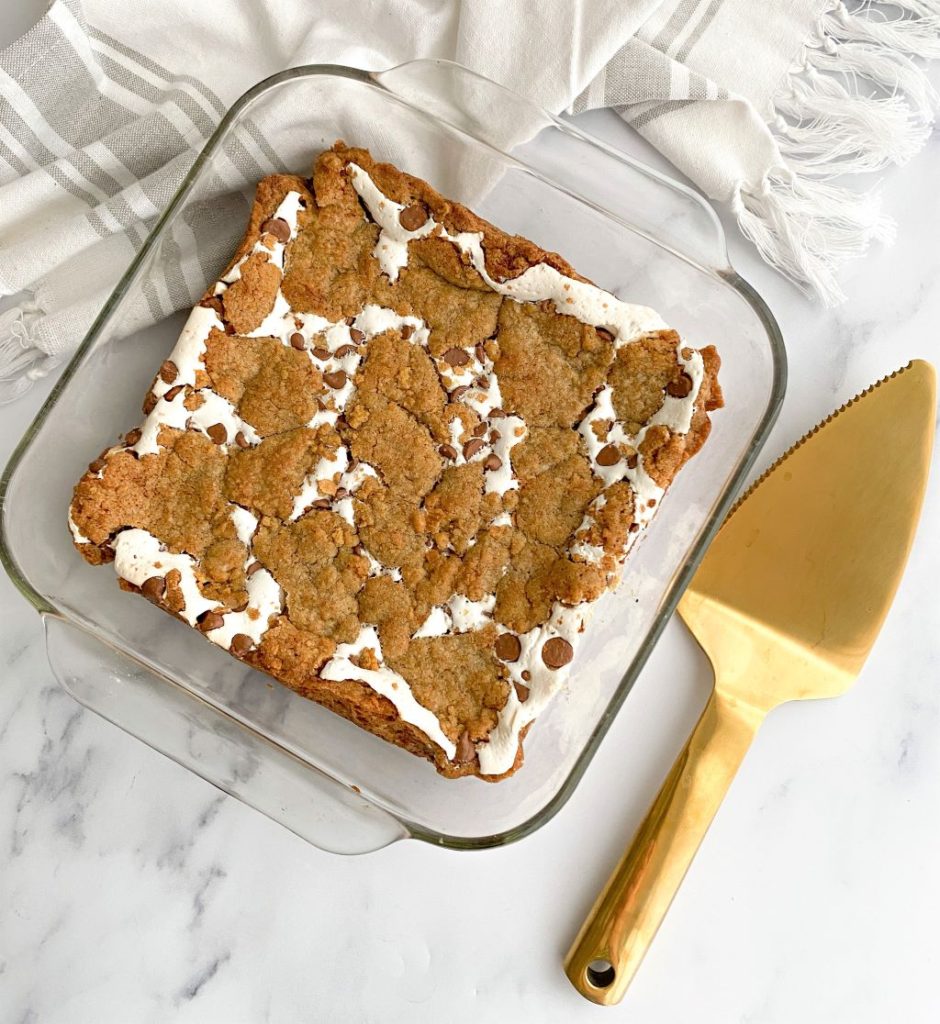 Insanely Easy and Gooey S'mores Cookie Bars - Midwest Life and Style Blog