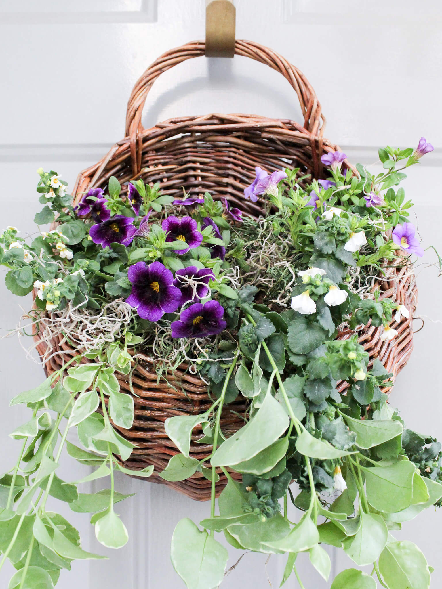 Simple DIY Spring Door Basket - Midwest Life and Style Blog