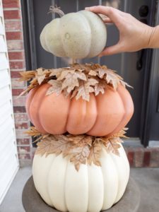 How to Make a Stacked Pumpkin Topiary - Midwest Life and Style Blog