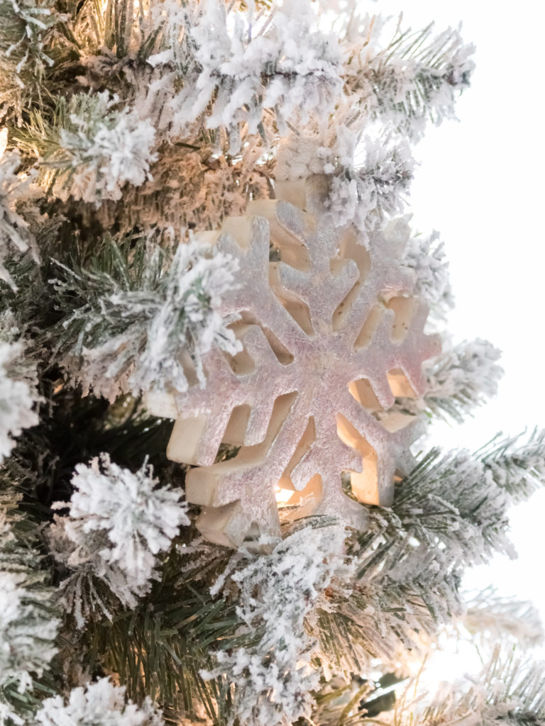How To Decorate A Flocked Christmas Tree - Midwest Life and Style Blog