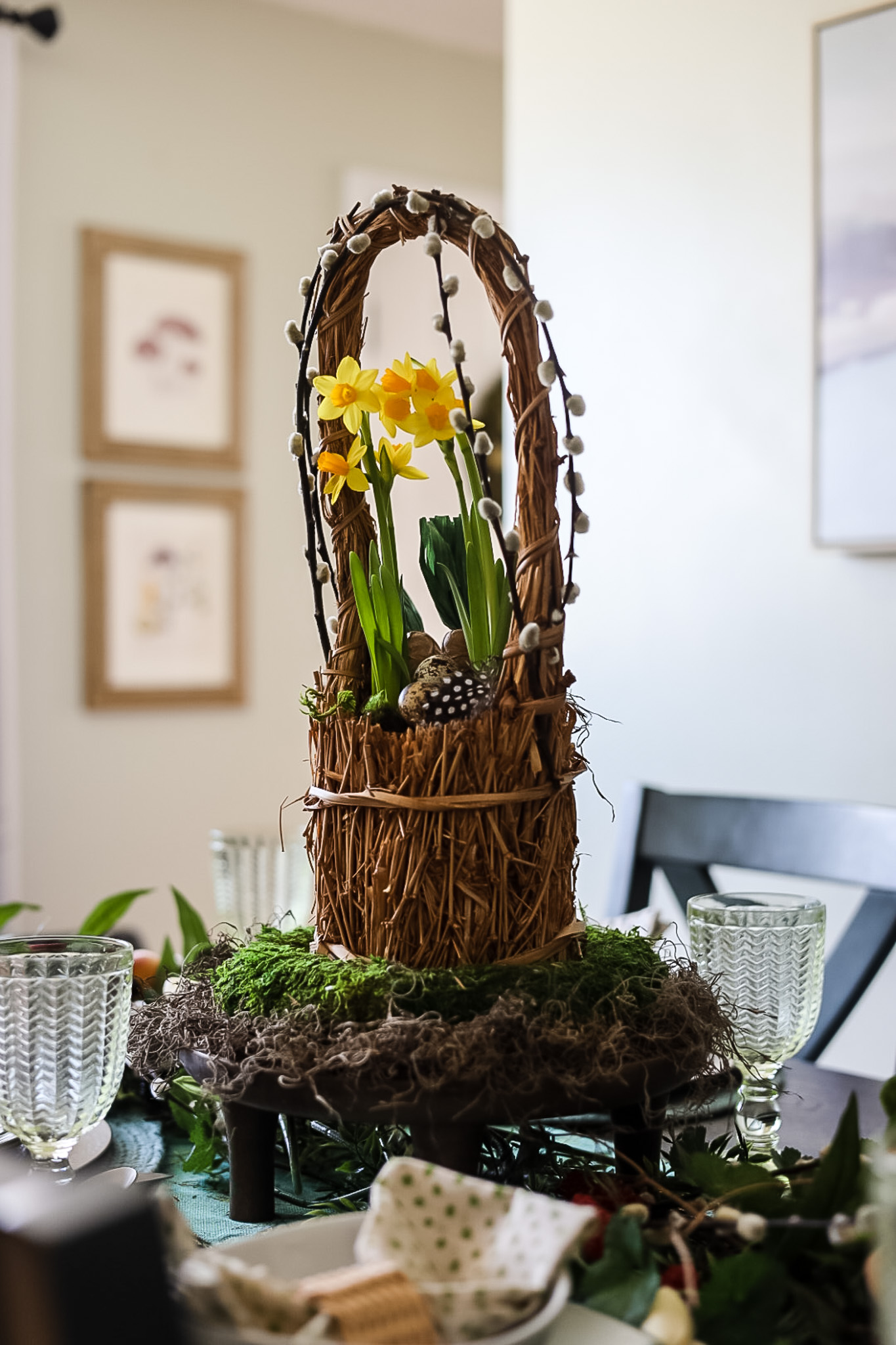 How To Style A Cheery Garden Tablescape For Spring - Midwest Life and ...