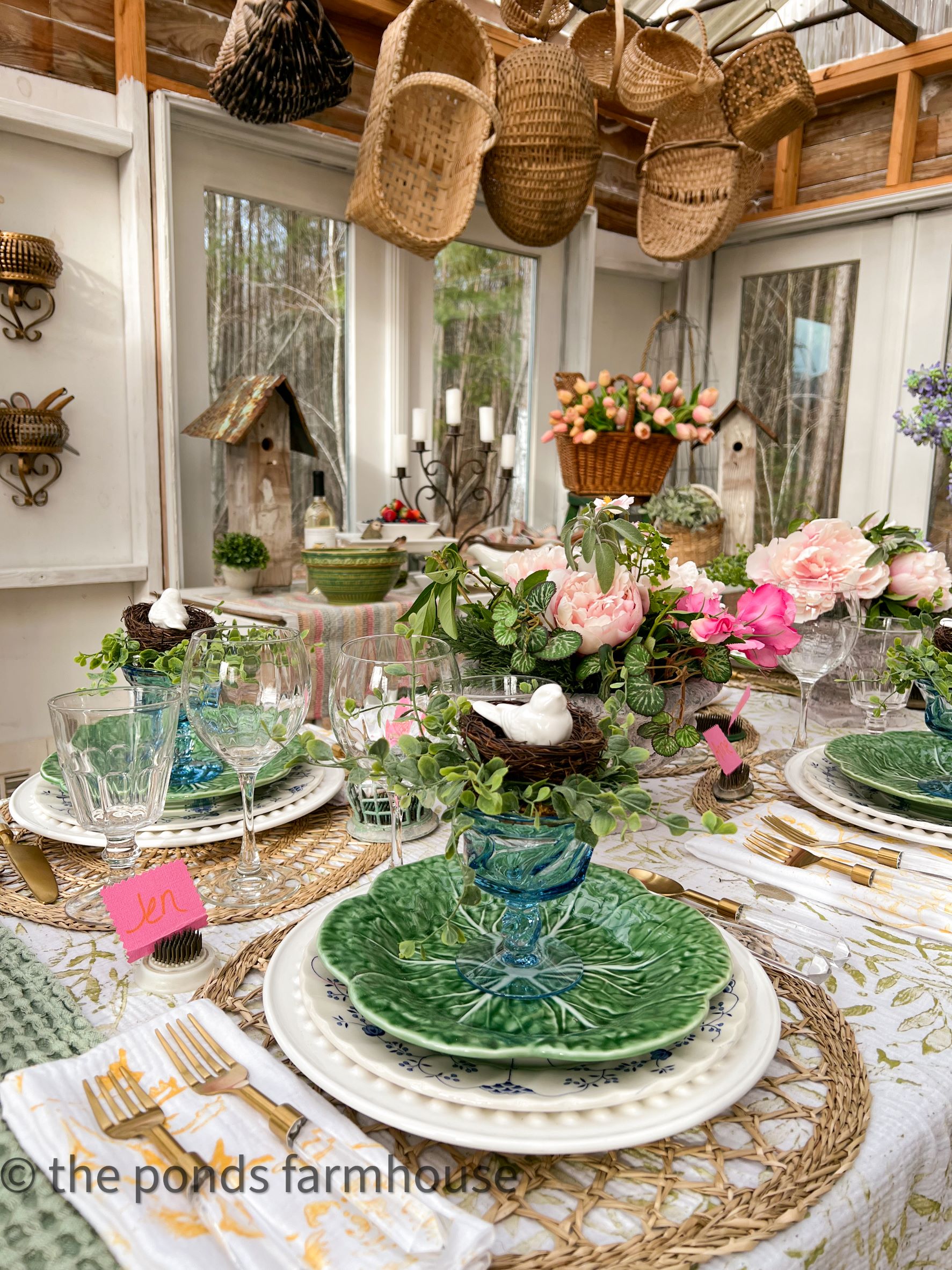 How To Style A Cheery Garden Tablescape For Spring - Midwest Life and ...