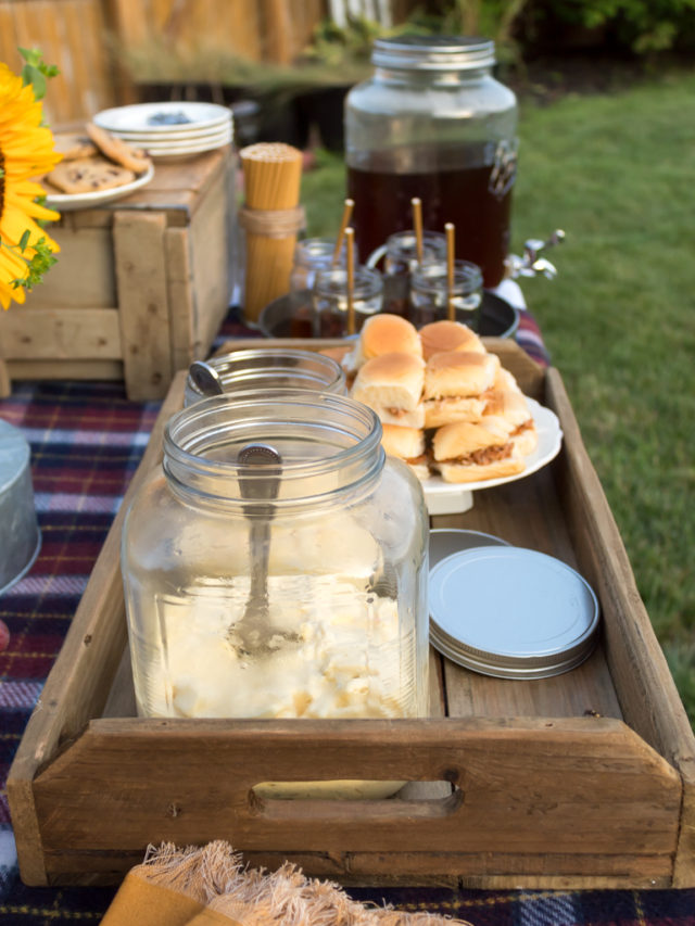 Your Guide To Throwing The Ultimate Potluck Party - Midwest Life and ...
