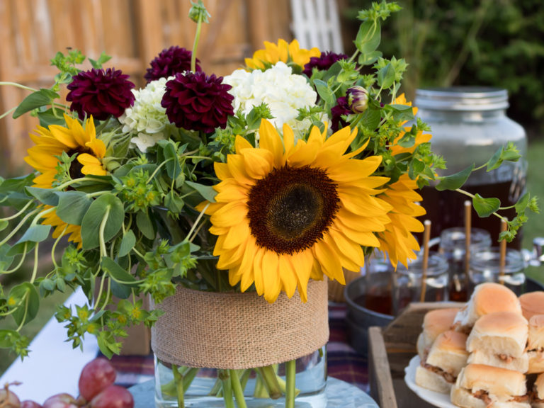 Your Guide To Throwing The Ultimate Potluck Party - Midwest Life and ...