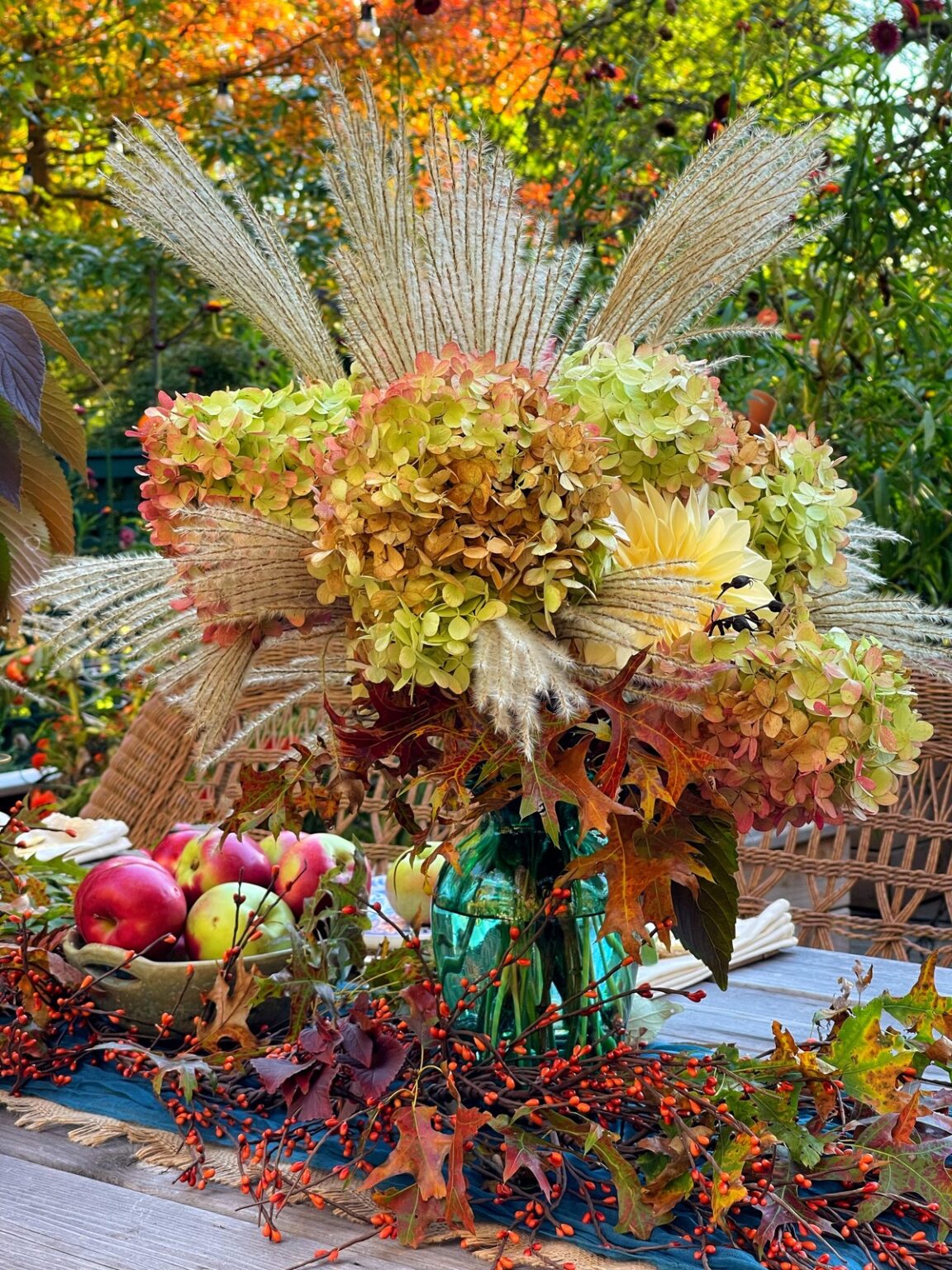 The Ultimate Guide to Hosting a Thanksgiving Pie Party - Midwest Life ...