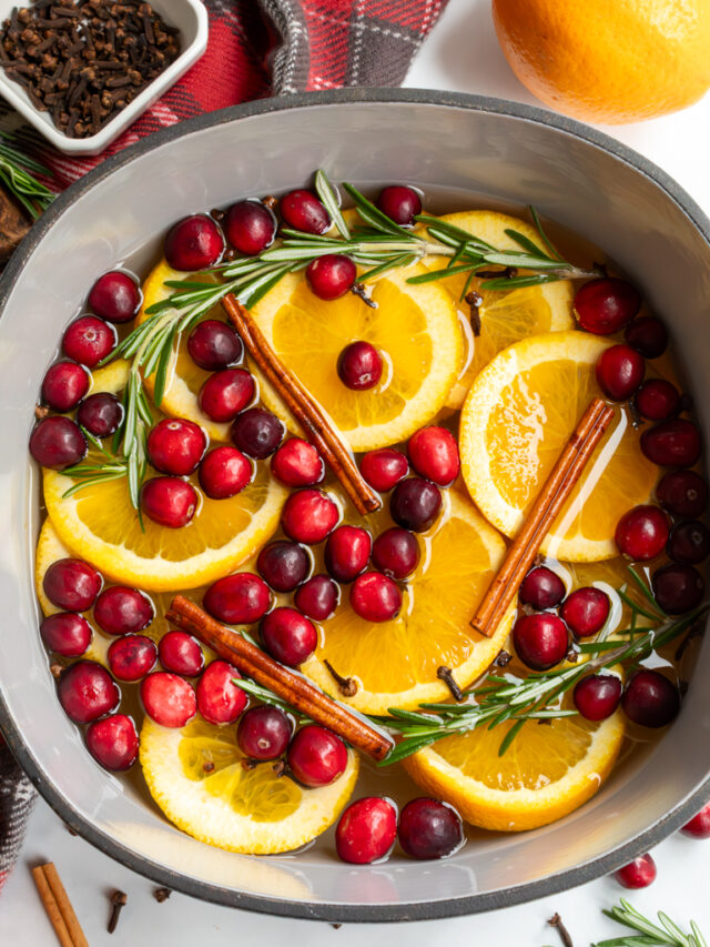 Easy Christmas Simmer Pot Recipe for a Cozy Holiday - Midwest Life and ...