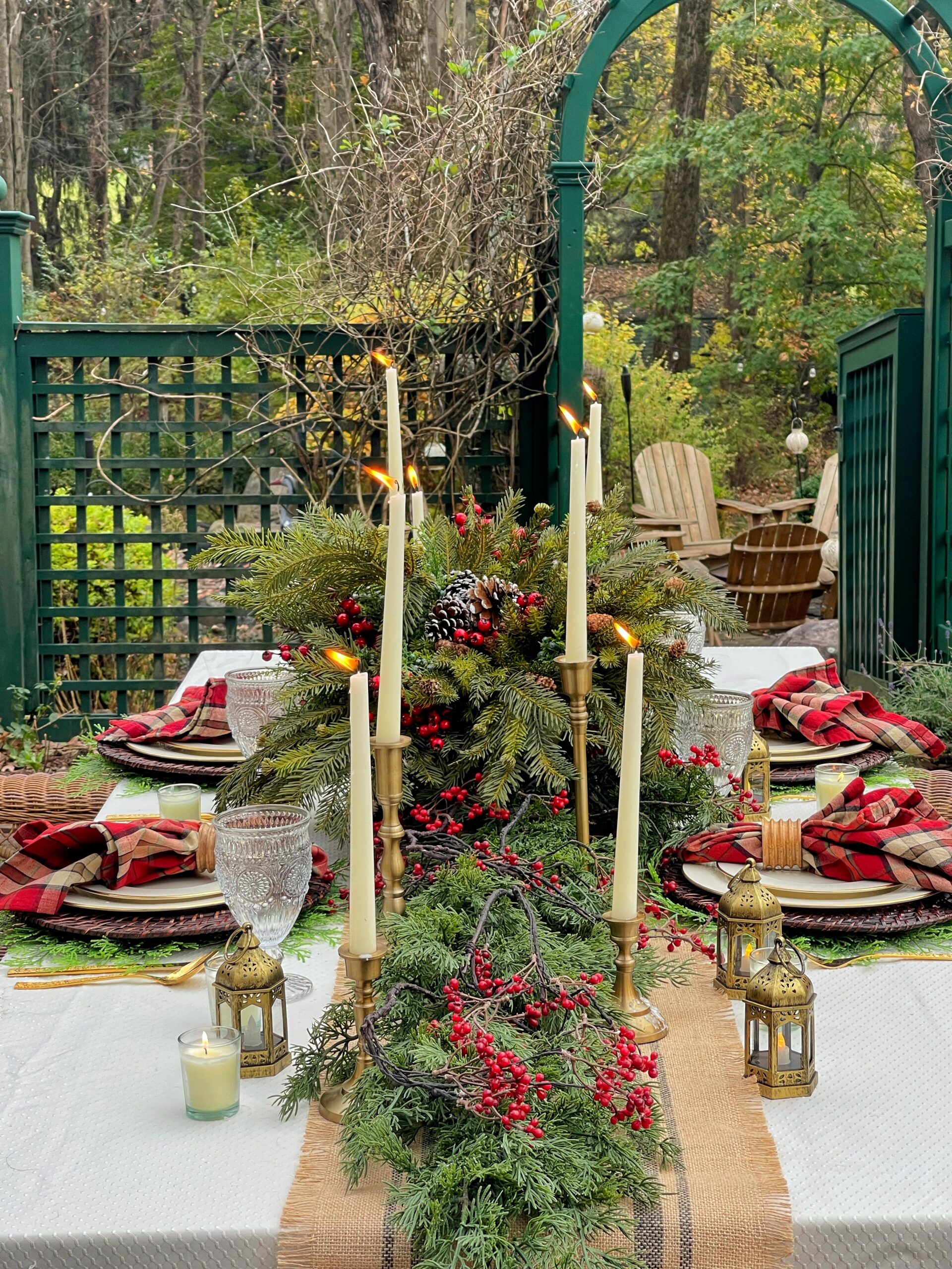 How To Style A Rustic Christmas Tablescape In 5 Simple Steps - Midwest ...