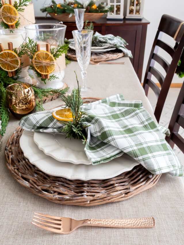 How To Style A Rustic Christmas Tablescape In 5 Simple Steps - Midwest ...