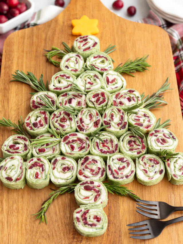Quick and Festive Cranberry and Feta Christmas Pinwheels - Midwest Life ...