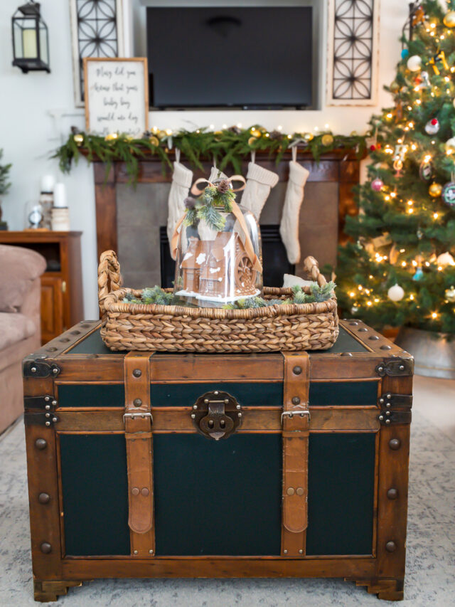The Secrets To Styling A Warm And Homey Christmas Living Room - Midwest ...