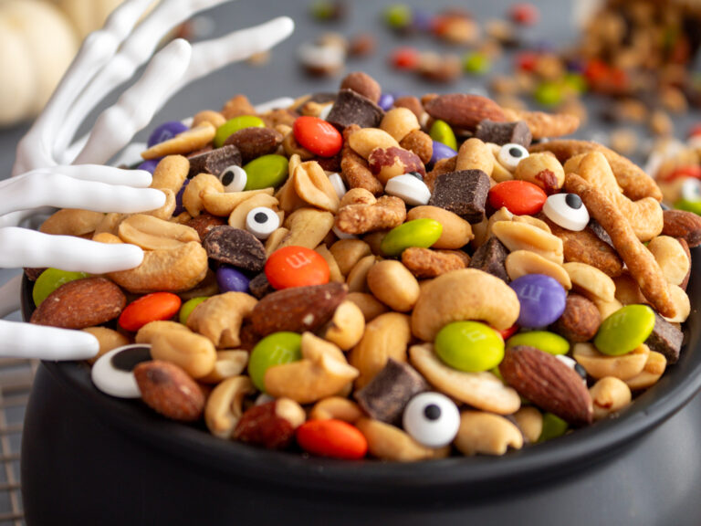 The Ultimate Halloween Monster Munch Trail Mix - Midwest Life and Style Blog